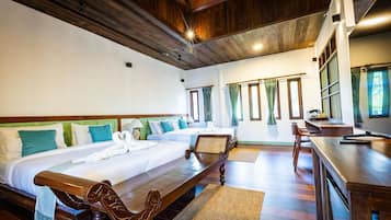 Royal Suite | Cofre no quarto, secretária, berços/camas para crianças
