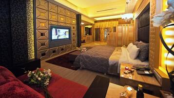 Quarto Superior | Roupa de alta qualidade, edredões de penas, com decoração personalizada