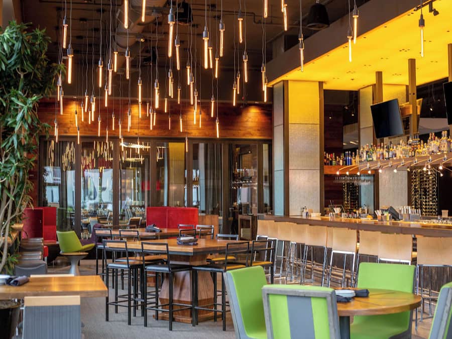 Pequenos-almoços e jantares servidos