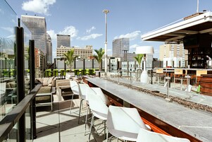 Café da manhã e jantar