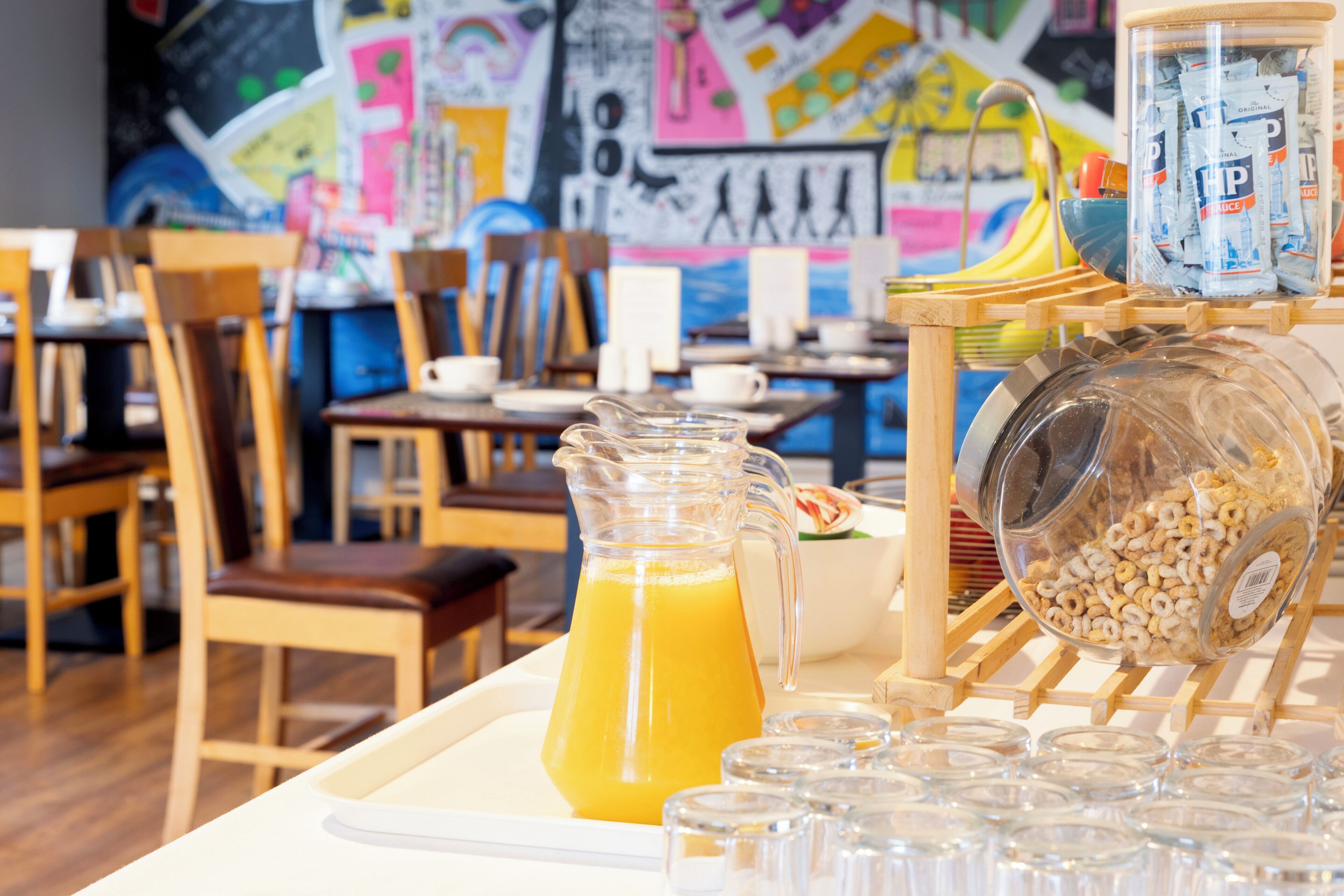 Café da manhã inglês grátis todos os dias