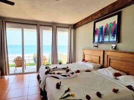 Suíte, vista para o oceano (Suite with Sea View) | Roupas de cama premium, cofres nos quartos, escrivaninha