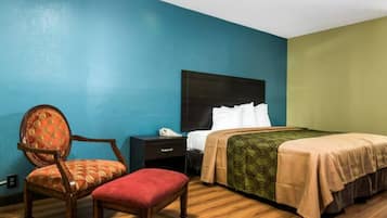 Quarto solteiro econômico | Wi-Fi de cortesia, roupa de cama