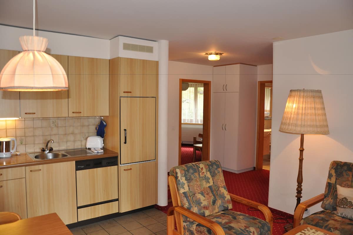 Apartamento, 2 quartos, varanda (Eiger) | 1 quarto, roupa de alta qualidade, cofre no quarto, secretária 
