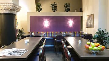 Pequeno-almoço tipo buffet diário incluído
