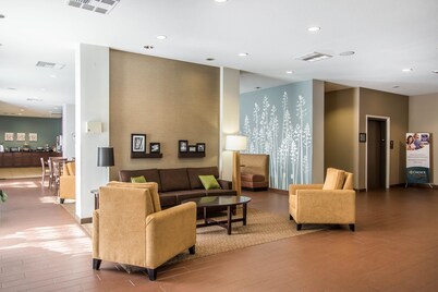 Sleep Inn & Suites Meridian - Bonita Lakes