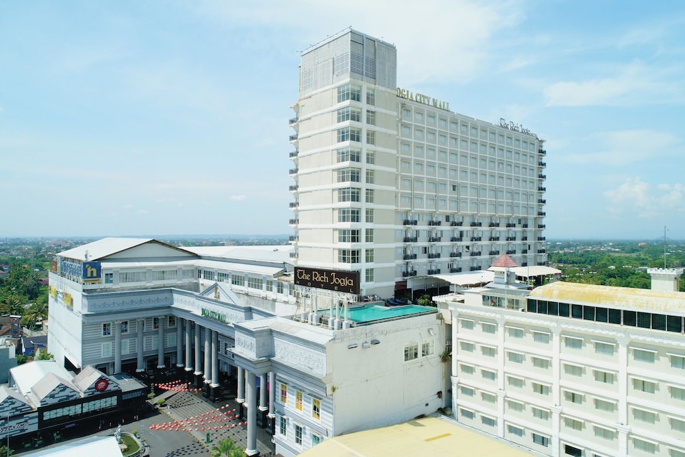 The Rich Jogja Hotel - Central Java