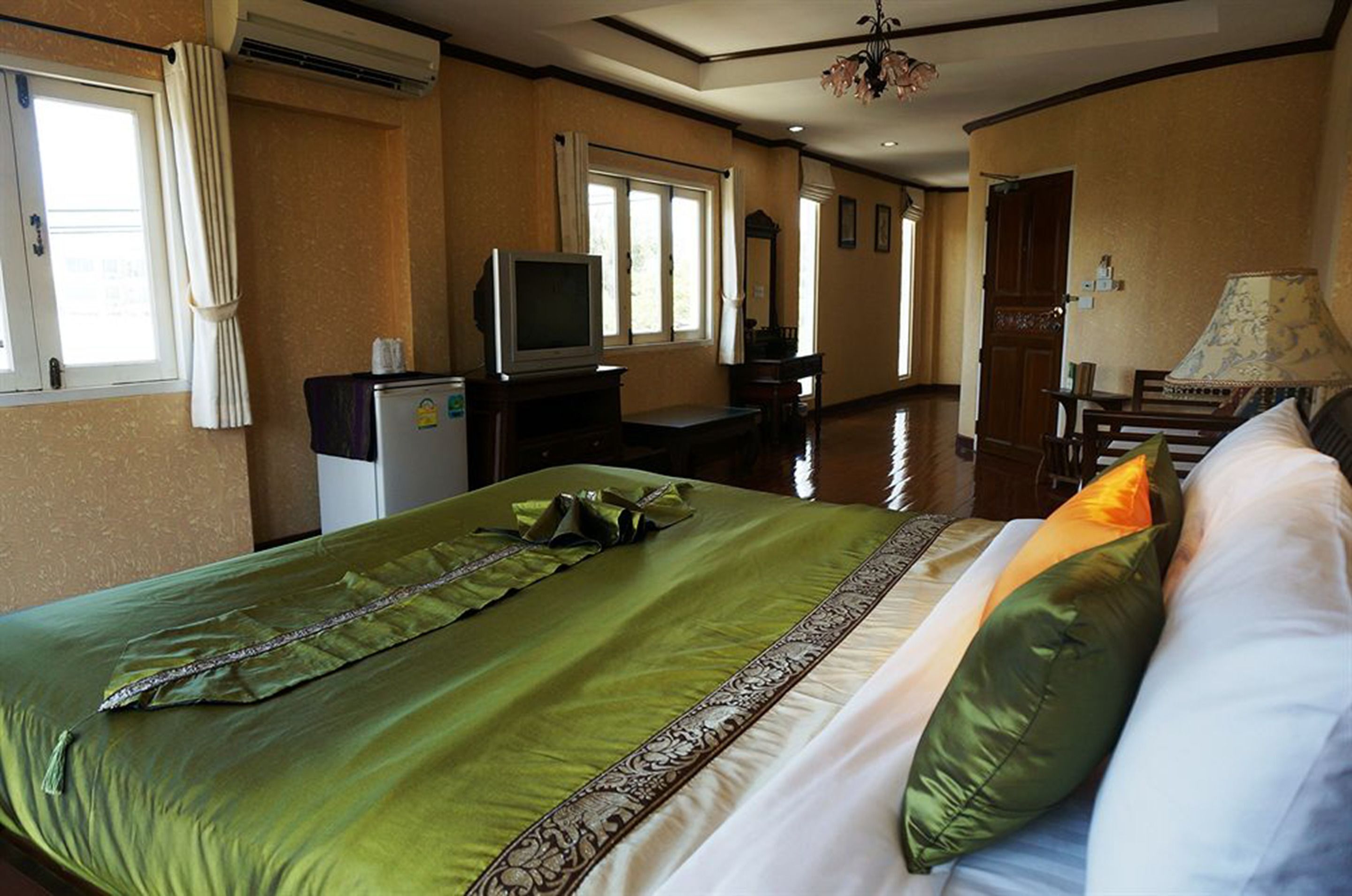 1 quarto, cofres nos quartos, escrivaninha, Wi-Fi de cortesia