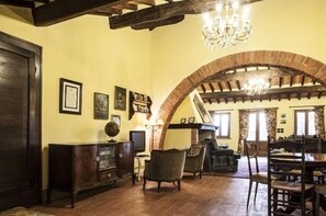 Área de estar no saguão