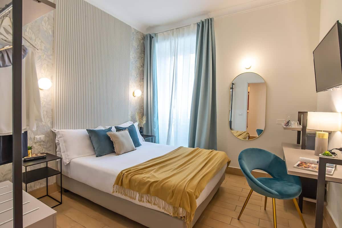 Quarto casal ou duplo | Frigobar, cofres nos quartos, escrivaninha