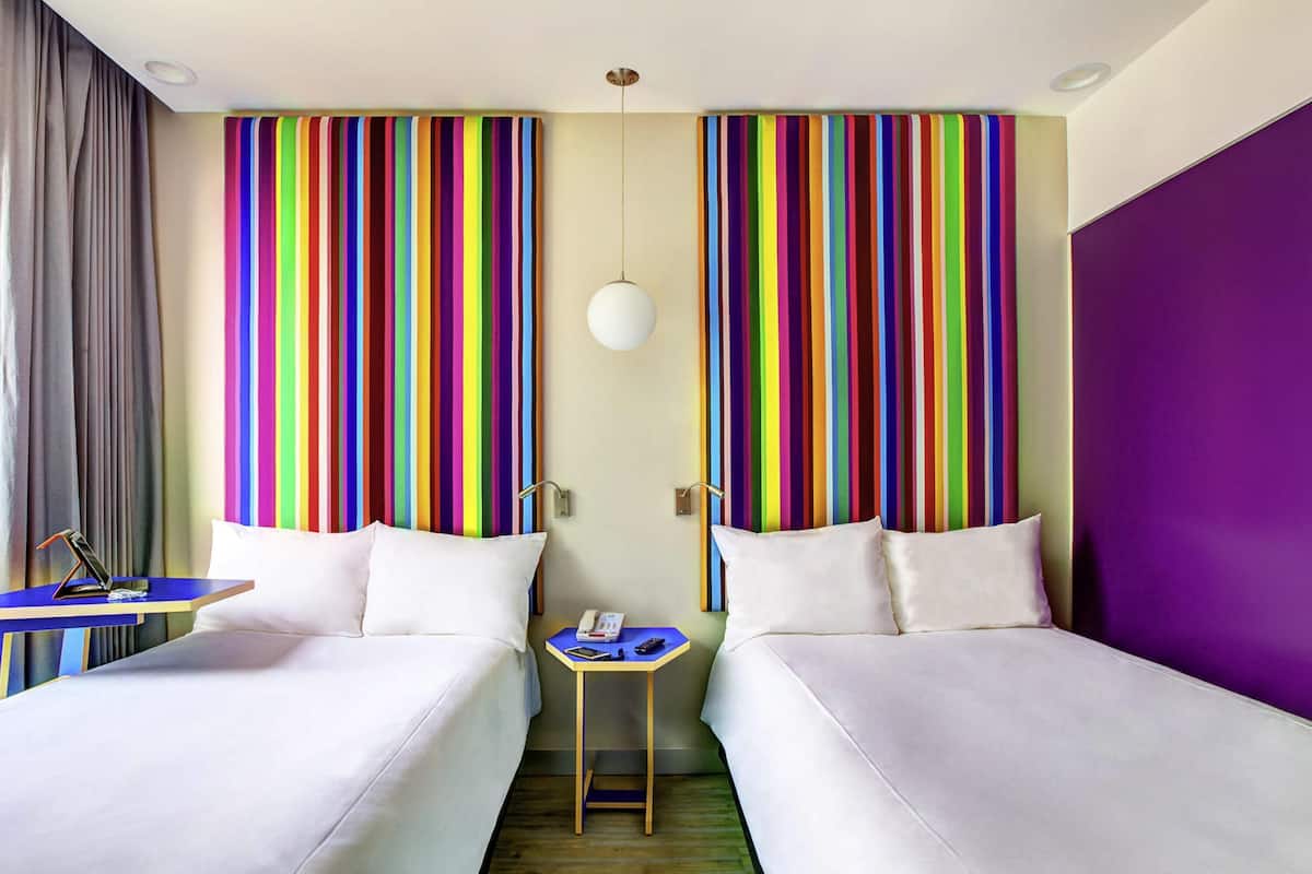 Camas com colchões de espuma com sistema de memória