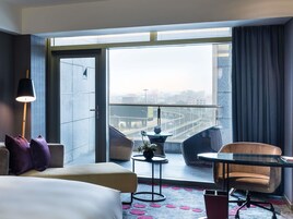 1 quarto, minibar, cofre no quarto, secretária 