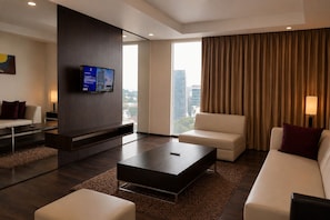 Suite | Sala de estar | Televisor LED de 32 polegadas com canais digitais, televisor