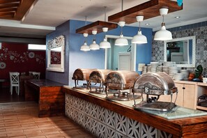 Café da manhã continental grátis todos os dias