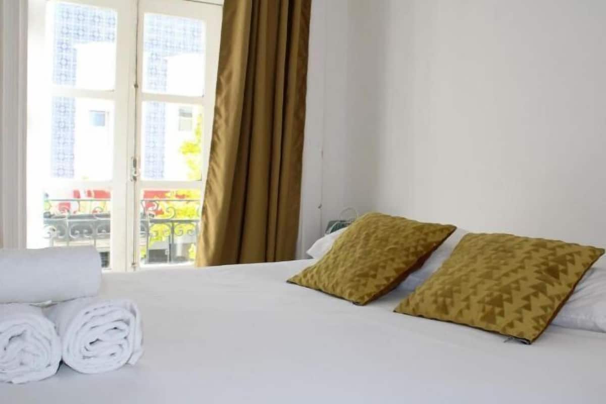 Wi-fi grátis, roupa de cama fornecida