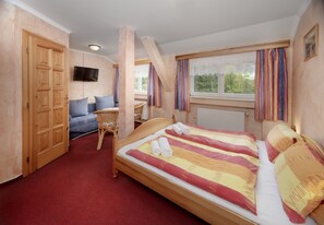 Roupas de cama premium, Wi-Fi de cortesia, roupa de cama