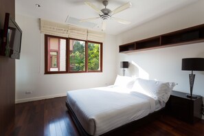 Villa, 4 quartos | 4 quartos, secretária, cortinas/cortinados opacos 