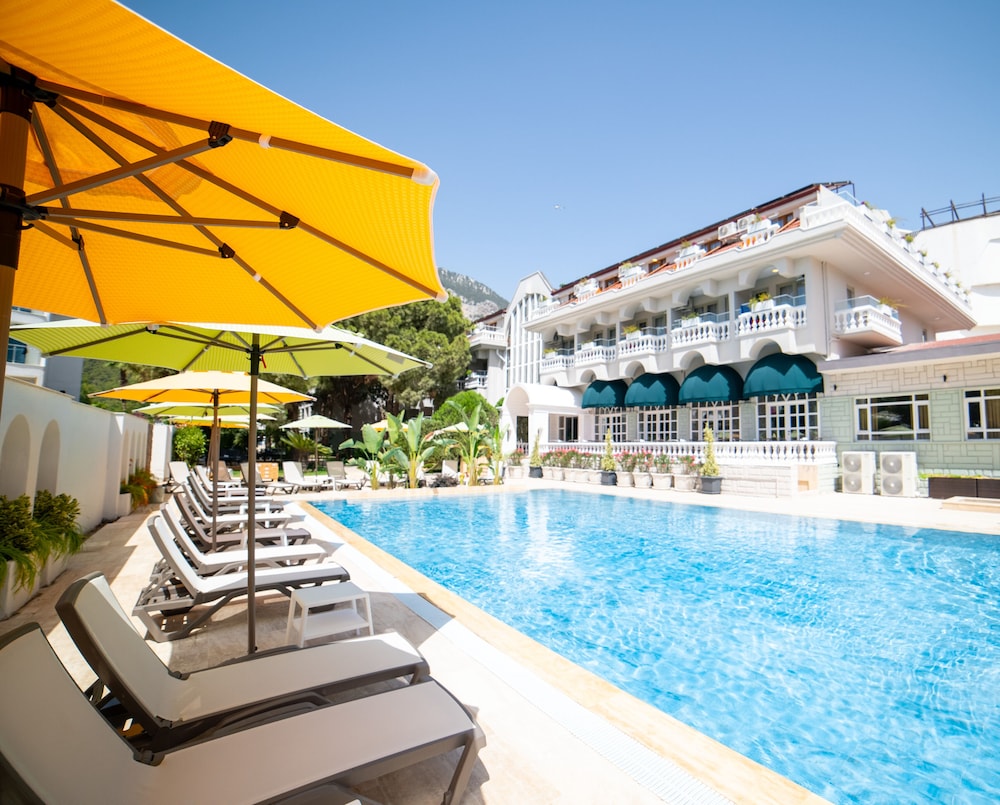 Rose Garden Premium Hotel - Konyaaltı