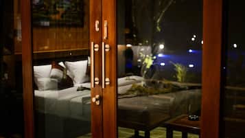 Cofre no quarto, Wi-fi grátis, roupa de cama fornecida