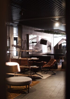 2 bares/lounges, este bar no lobby do hotel 