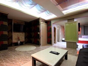 VIP | Sala de estar | Televisor LED, computador, filmes pagos 