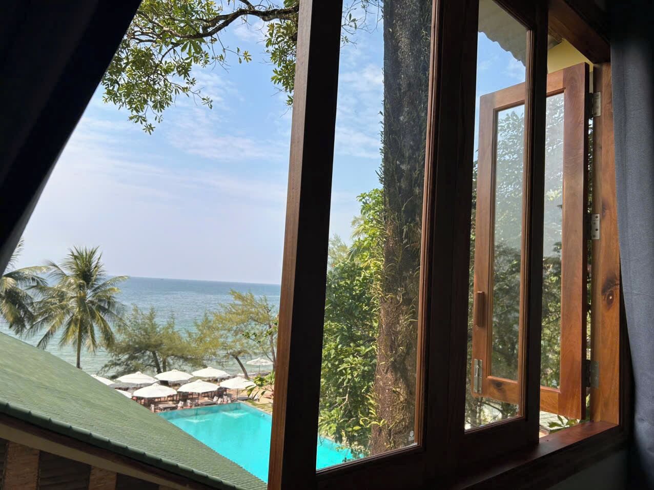 Bungalow Executivo, vista para o mar | Minibar, cofre no quarto, secretária, cortinas/cortinados opacos 