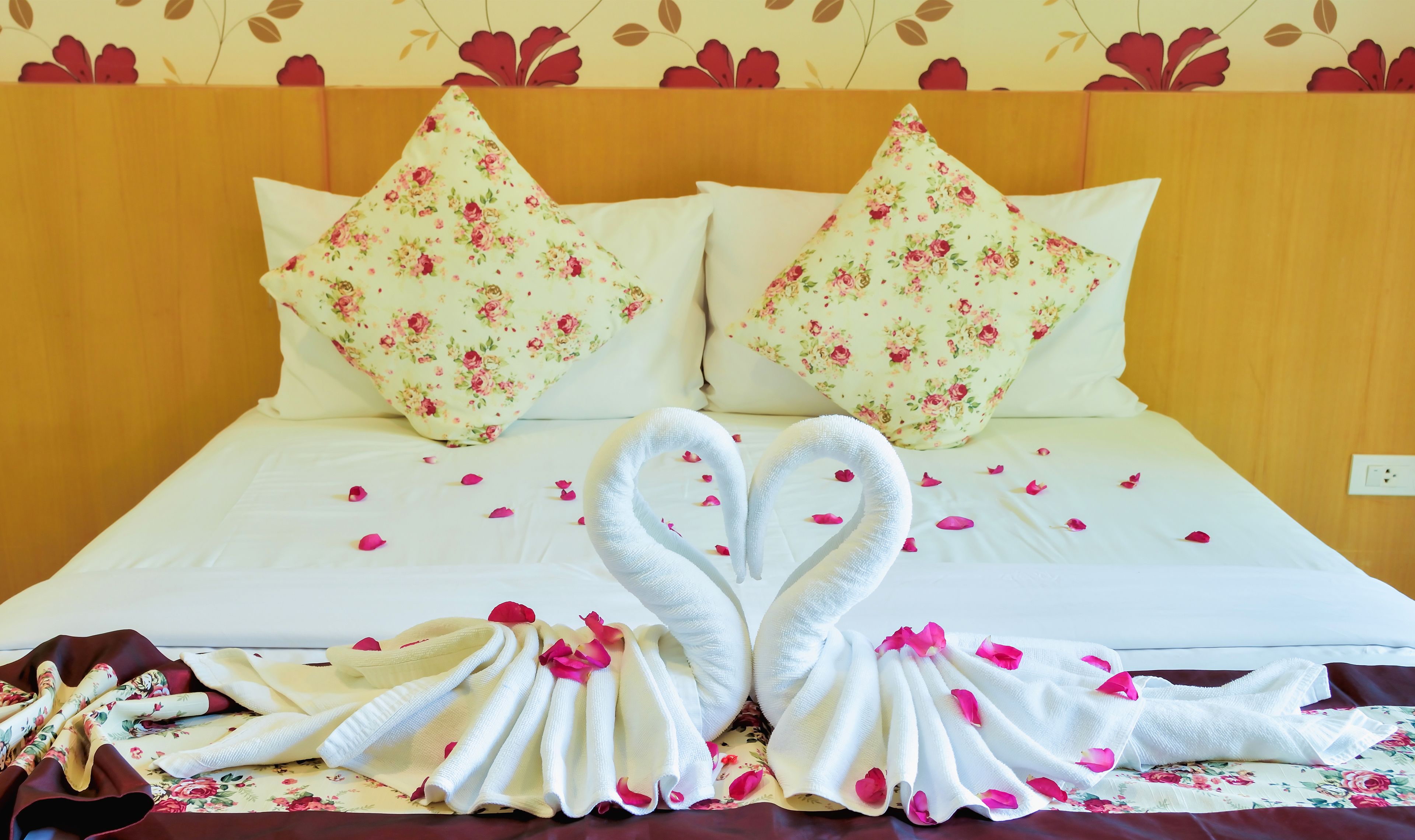 Cortinas/cortinados opacos, Wi-fi grátis, roupa de cama fornecida 