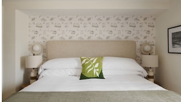 Quarto Signature | Edredões de penas, Wi-fi grátis, roupa de cama fornecida