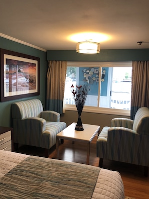 Ferro/tábua de engomar, Wi-fi grátis, roupa de cama fornecida 