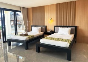 Minibar, roupa de cama fornecida 