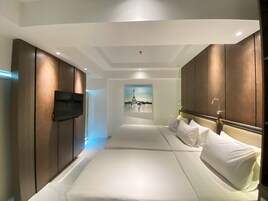 Family 3 Pax | Cofre no quarto, Wi-fi grátis, roupa de cama fornecida 