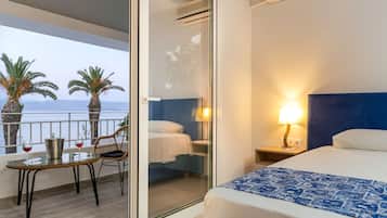 Quarto luxo, 1 quarto, para não fumantes, vista para o mar | Frigobar, escrivaninha, espaço de trabalho para notebook