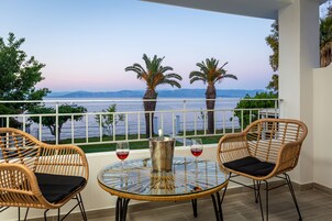 Quarto luxo, 1 quarto, para não fumantes, vista para o mar | Vista da sacada