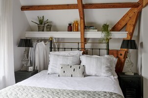 Quarto Duplo Deluxe (Porter) | Roupa de alta qualidade, minibar, ferro/tábua de engomar, Wi-fi grátis 