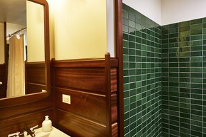 Freehand Chicago in Chicago: Find Hotel Reviews, Rooms, and Prices on ...