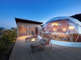 Quarto (GRAX yard,no bathroom) | Cofre no quarto, secretária, Wi-fi grátis, roupa de cama fornecida