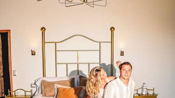 Icono, Habitación en Barrica de Vino | Roupas de cama premium, frigobar, cofres nos quartos, roupa de cama