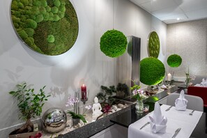 Pequeno-almoço tipo buffet diário mediante uma taxa 