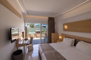 Roupas de cama premium, frigobar (abastecido com itens grátis)