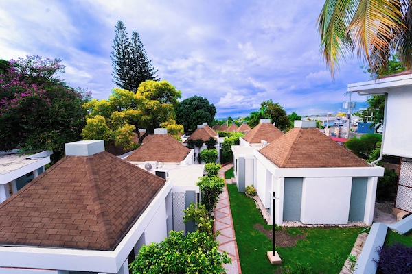 Visa Lodge - Puerto Príncipe