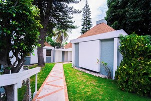 TV 32 polegadas com canais a cabo