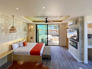 Villa Garden Suite | Cofres nos quartos, ferros/tábuas de passar roupa, Wi-Fi de cortesia