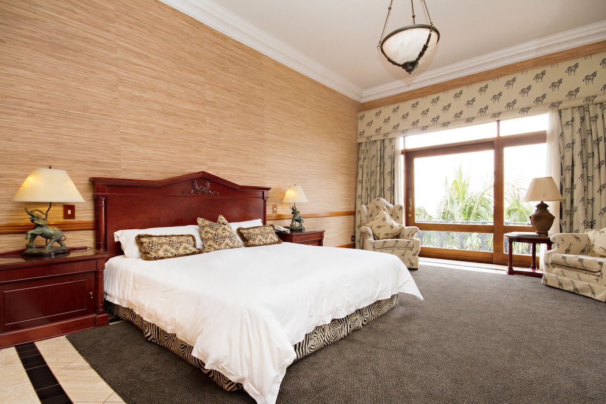 Suite Presidencial | Roupa de alta qualidade, edredões de penas, minibar, cofre no quarto