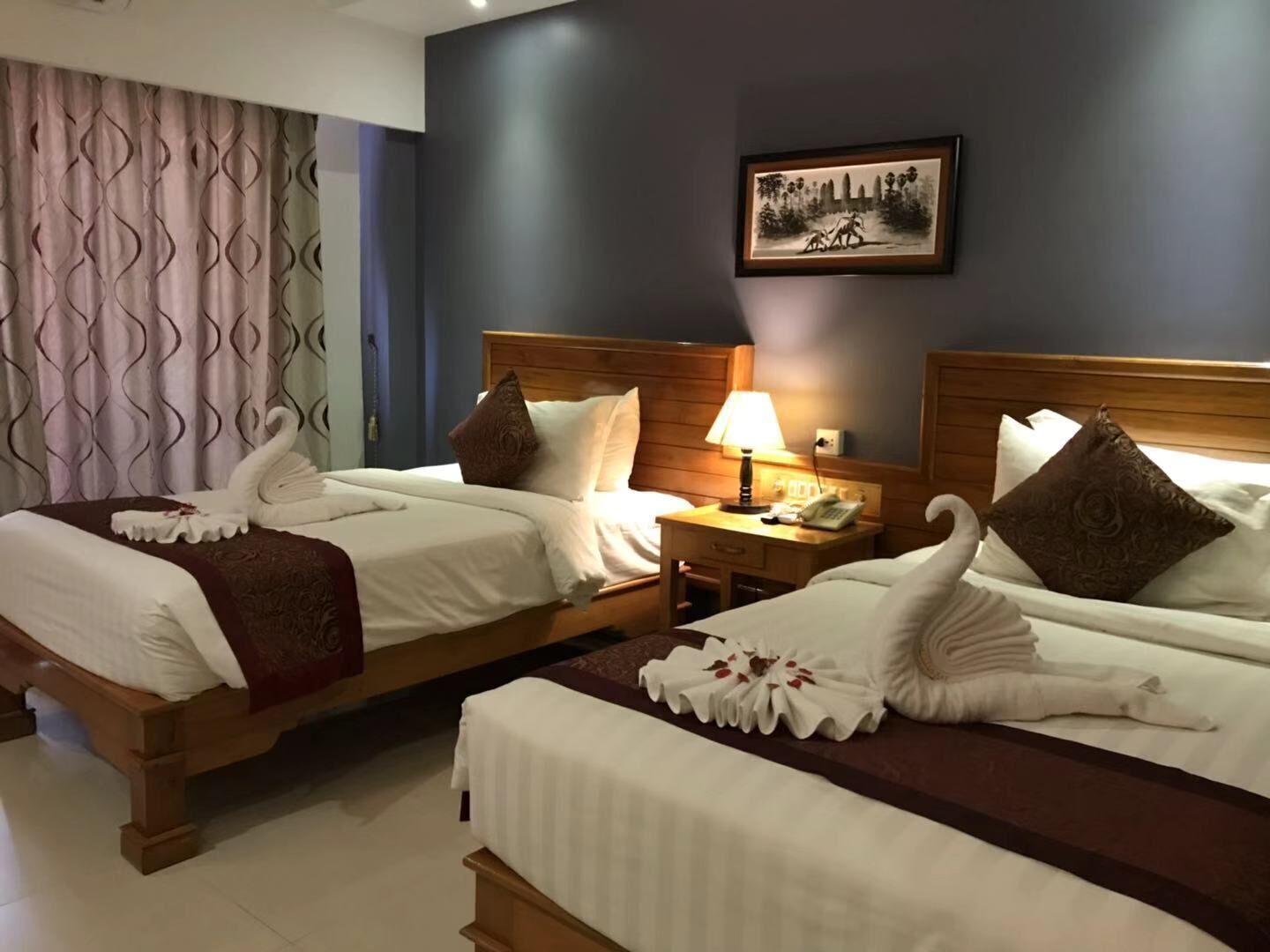 1 quarto, roupa de alta qualidade, edredões de penas 