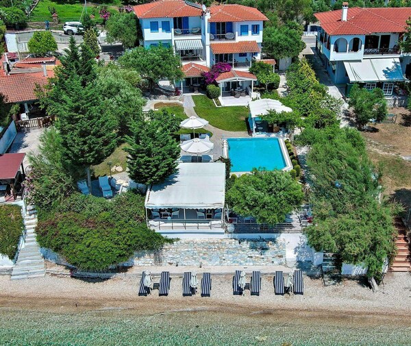 Acrotel Athena Villa - Ситония