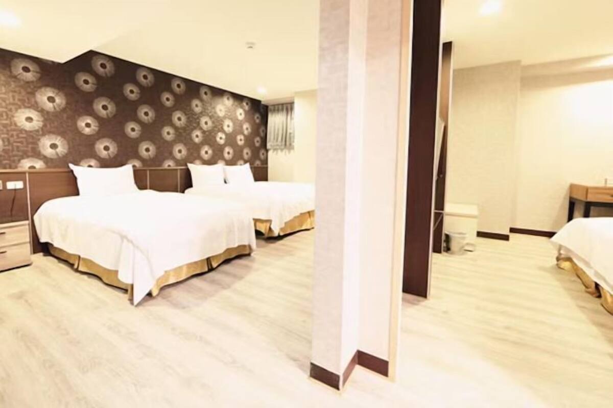 Roupas de cama premium, edredons de pluma, escrivaninha