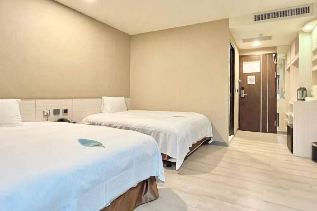 Roupas de cama premium, edredons de pluma, escrivaninha