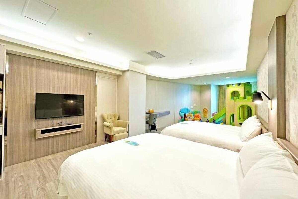 Roupas de cama premium, edredons de pluma, escrivaninha