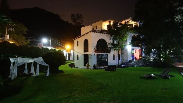 Colibrí Hotel - Tepoztlán