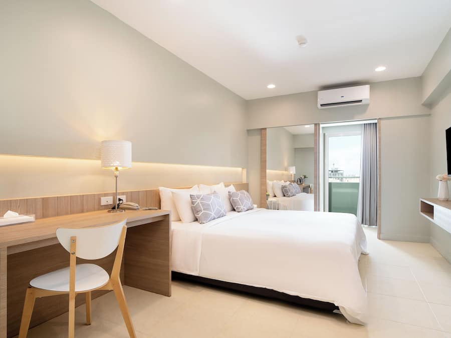 Deluxe | Secretária, Wi-fi grátis, roupa de cama fornecida